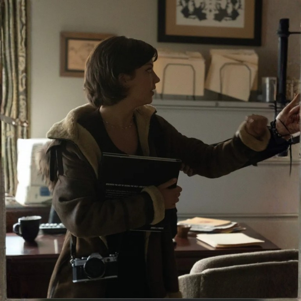 Tell Me Lies S03 Catherine Missal (Bree) Faux Shearling Dark Tan ...